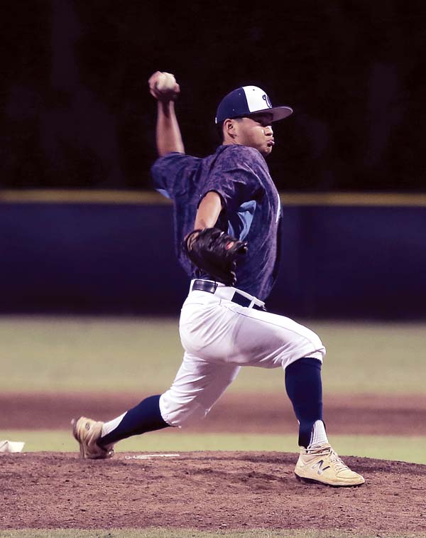 29 fc david nakamura | News, Sports, Jobs - Maui News